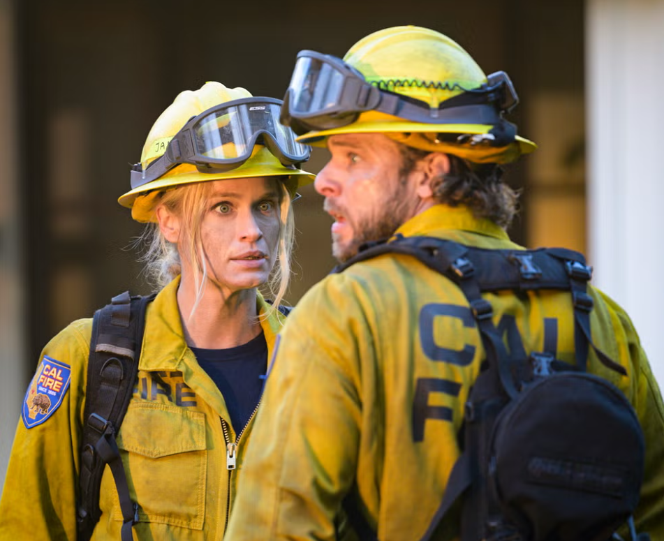 Max Thieriot Reveals How Bode’s Future Will Play Out in ‘Fire Country ...