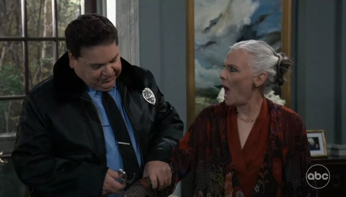 The fight is intense: Drew captures Tracy on Jane’s birthday! – Daily News